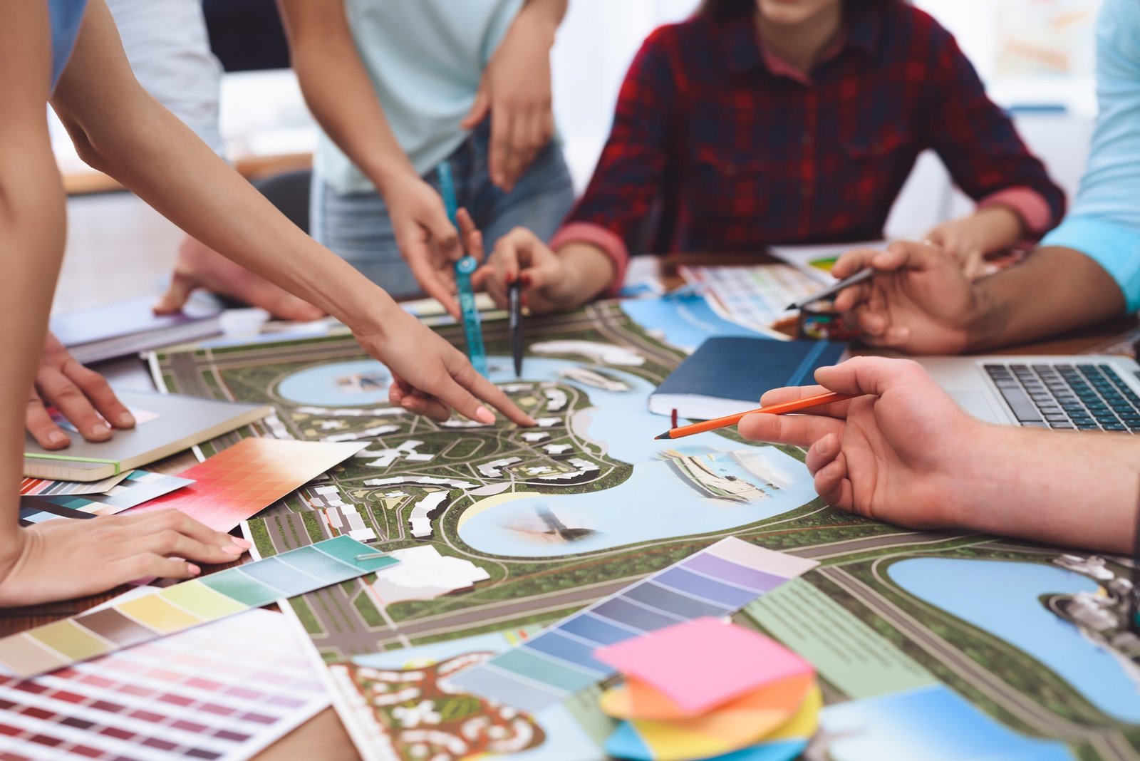 Arts & Design - IEC International